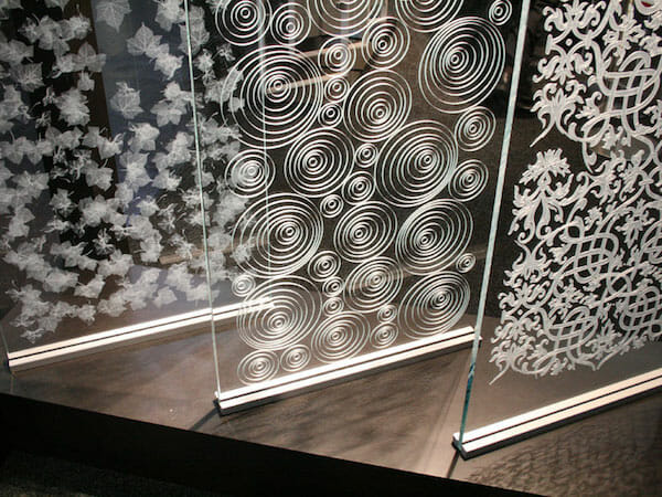 17 Model Kaca Grafir Minimalis Terbaru