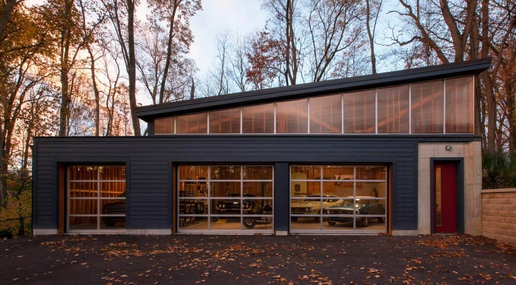 10 Desain Garasi Mobil Unik dan Beda dari yang Lain - Pinhome